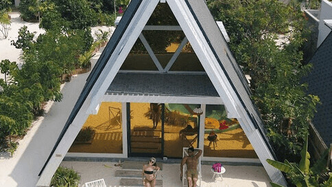 Oaga Art Resort, Maldives Holidays - Destination2