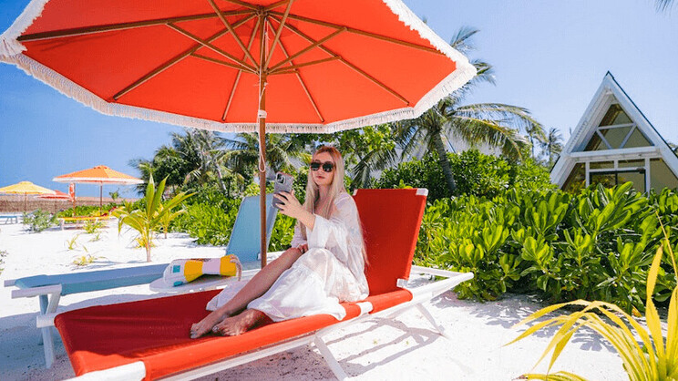 Oaga Art Resort, Maldives Holidays - Destination2