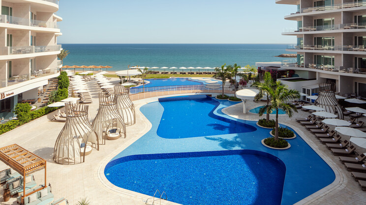 The St. Regis Al Mouj Muscat Resort 2026/2027 – Hotel