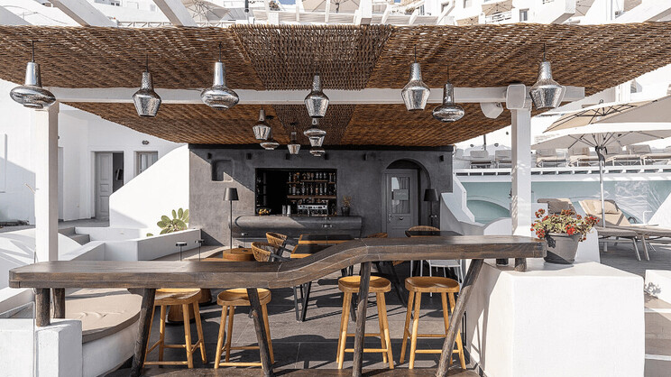 On The Rocks Santorini, Imerovigli, Destination2