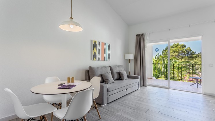 FERGUS Club Europa, Majorca Holidays – Destination2.co.uk