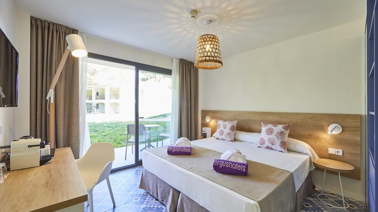 FERGUS Club Europa, Majorca Holidays – Destination2.co.uk