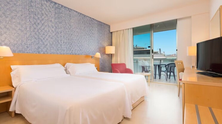 Sol Port Cambrils, Spain Holidays | Destination2