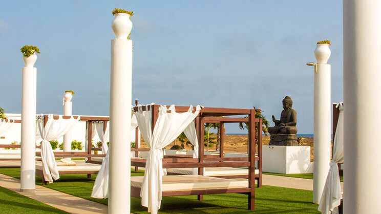 Hotel LIVVO Budha Beach 2026/2027 – Hotel