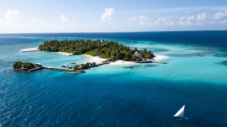 Makunudu Island, Maldives Holidays 2026/2027 – Book Online