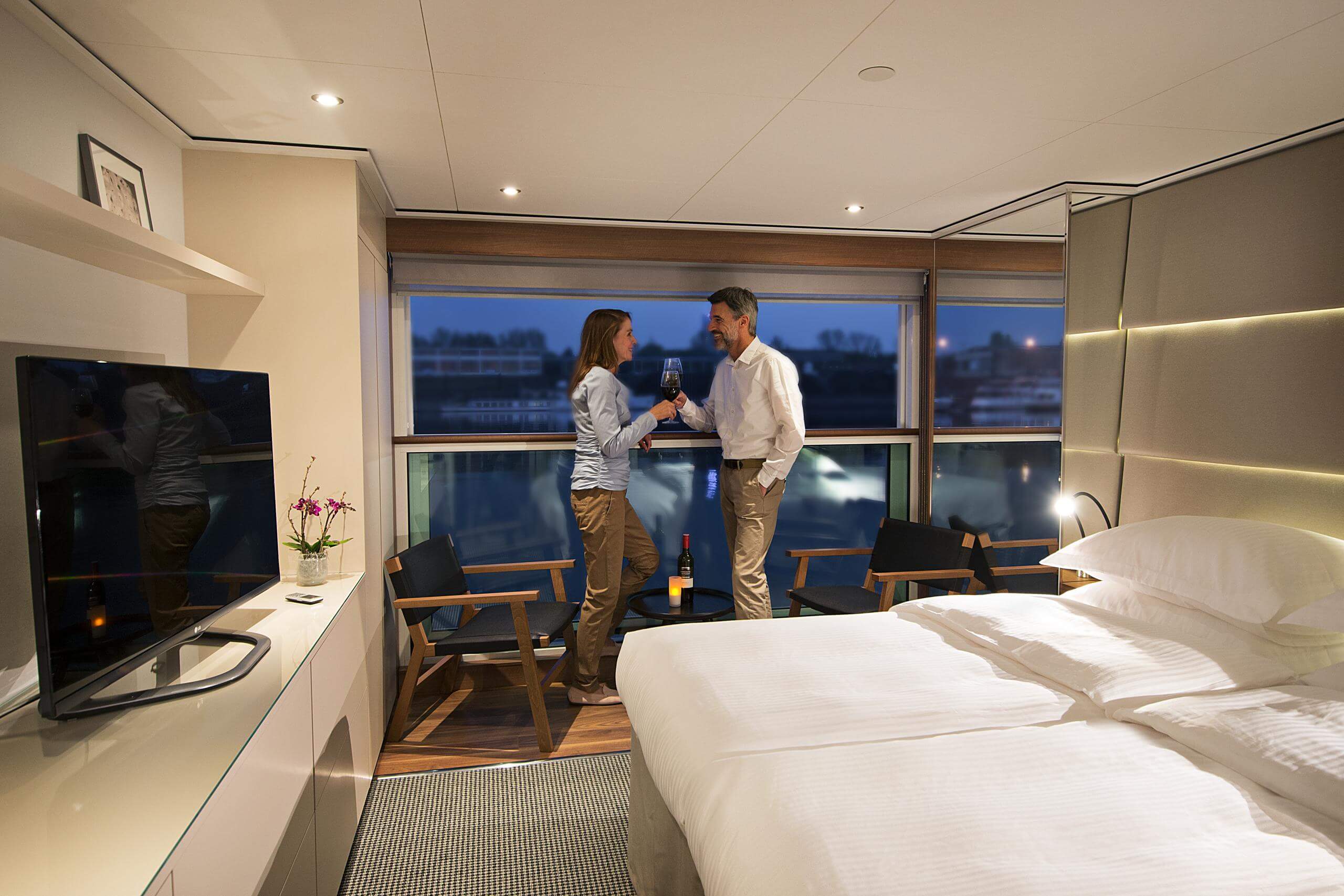 Emerald Luna, Luxury River Cruise Deals – Destination2.co.uk